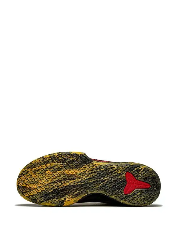 Nike Mamba Fury Sneakers