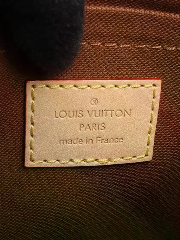 LOUIS VUITTON 2022-2026 Monogram Multi Pochette Accessoires Satchel