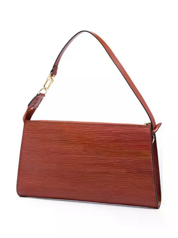 LOUIS VUITTON 1999 Epi Pochette Accessoires Shoulder Bag