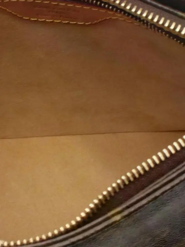 LOUIS VUITTON 2002 Monogram Looping Mm Shoulder Bag