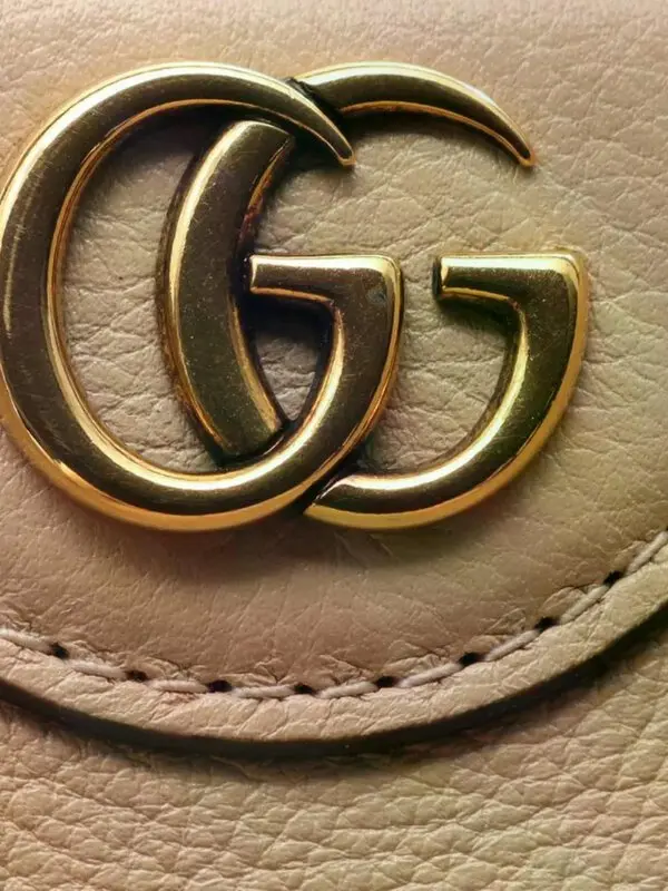 Gucci 2016-2026 Medium Calfskin Bamboo Diana Satchel - Neutrals