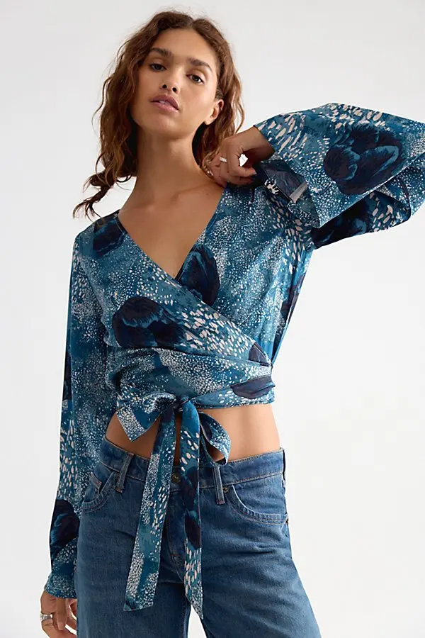 Free People Roxie Wrap Top At - Chambray Combo