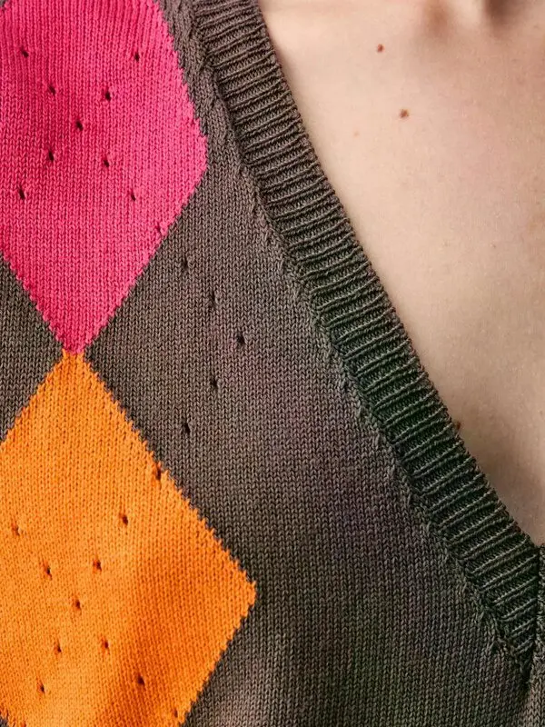 VICOLO Argyle-pattern V-neck Sweater