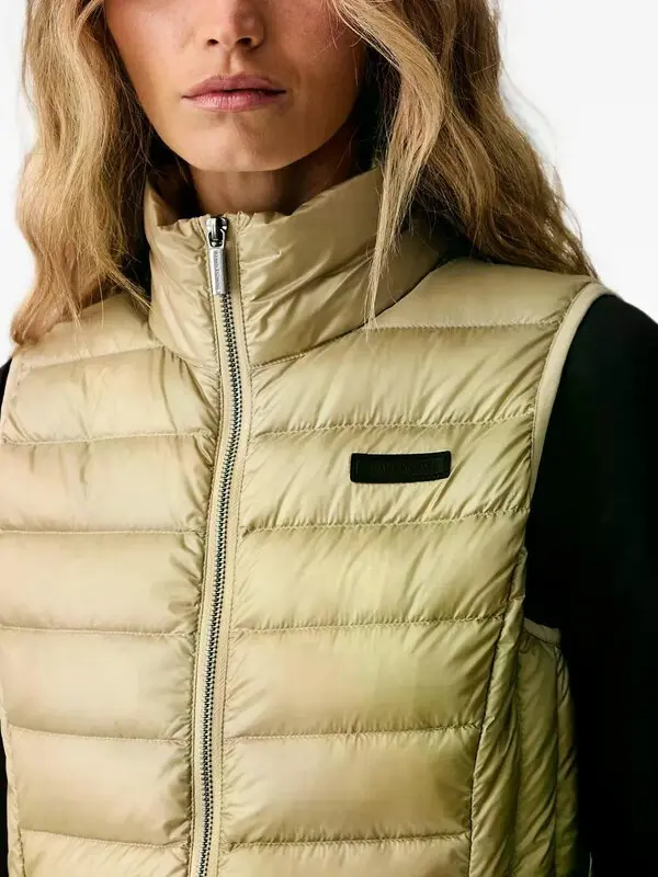 Armani Exchange Quilted High-neck Gilet
