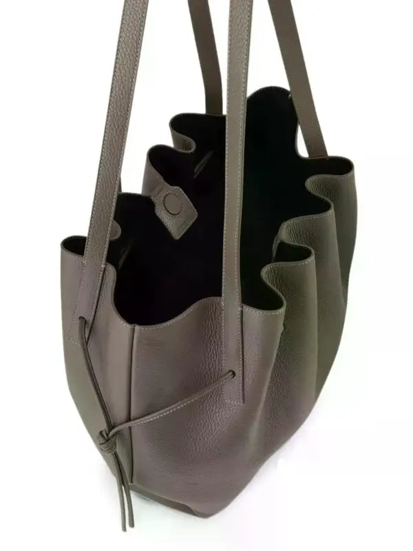 Yuzefi Scallop Tote Bag