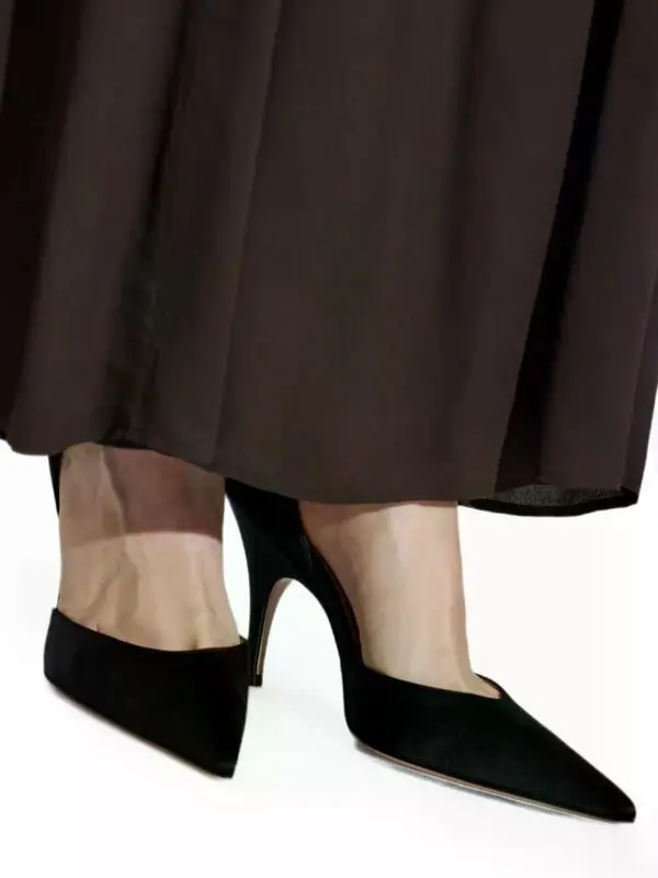 GIANVITO ROSSI Sofia Satin Pumps