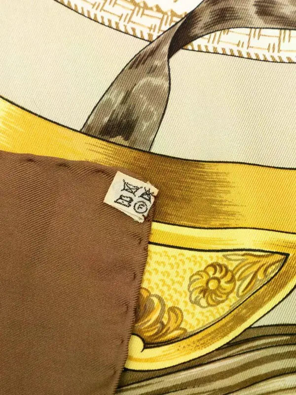 Hermès 2000-2026 Etriers Silk Scarf 90 Scarves