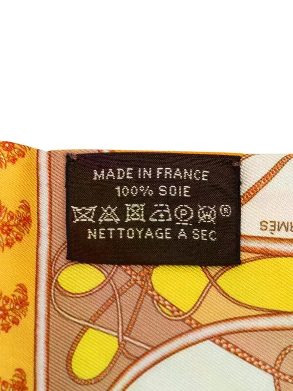 Hermès 2018 Coup De Fouet Au Bloc Silk Twilly Scarf Scarves - Yellow