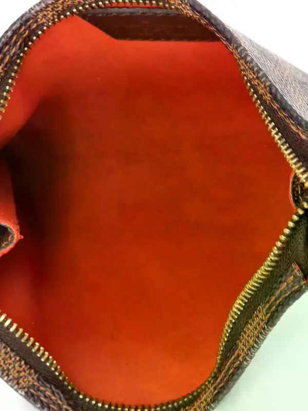 LOUIS VUITTON Marais Bucket Zip Damier Pouch