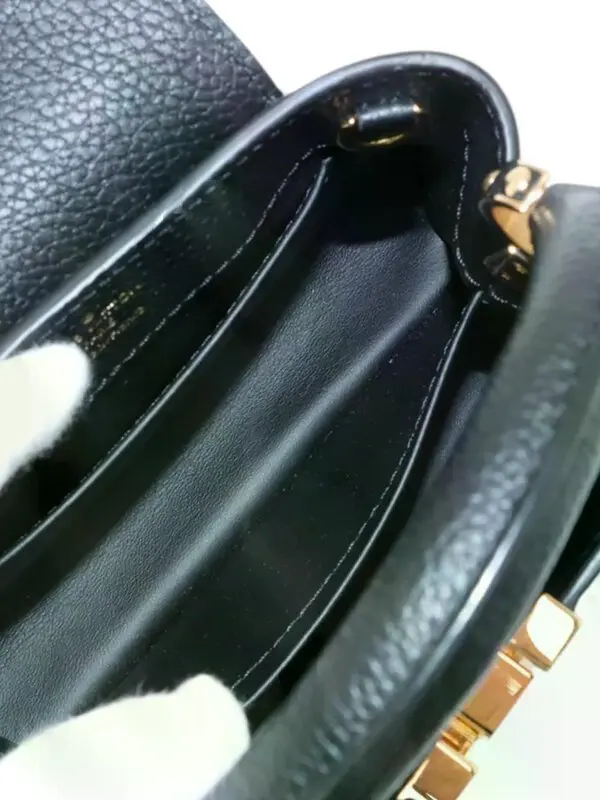 LOUIS VUITTON Taurillon Capucines Satchel