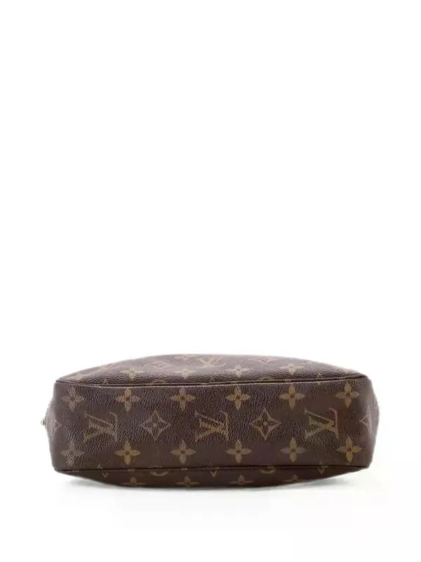 LOUIS VUITTON Trousse Toiletry Monogram Canvas 23 Pouch