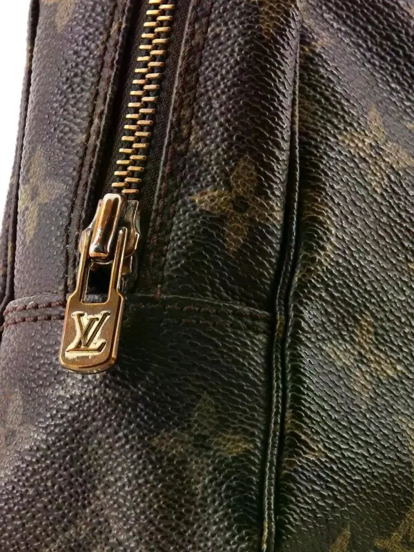LOUIS VUITTON Trousse Toiletry Monogram Canvas 23 Pouch