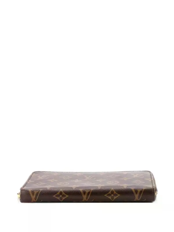 LOUIS VUITTON Zippy Organizer Monogram Canvas Small Wallets
