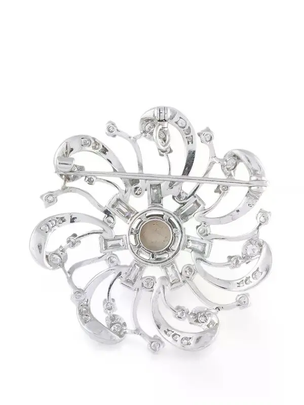 LB EXCLUSIVE Pearl And Diamond Brooch