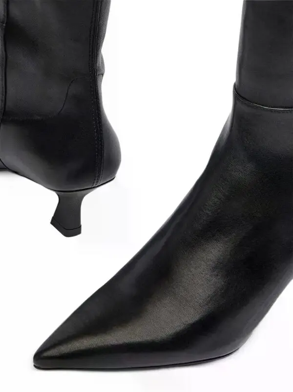 STUART WEITZMAN 5050 Vinnie Boot 50 Pointed-toe Boots