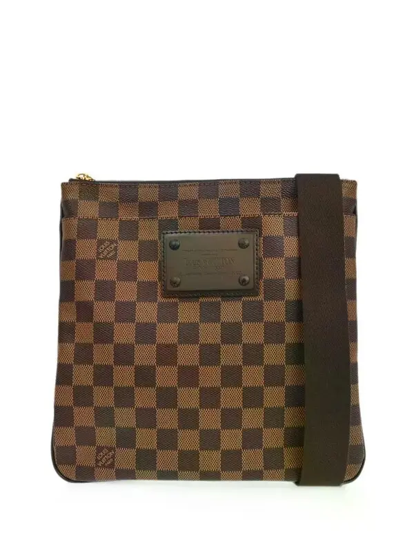 LOUIS VUITTON 2010 Damier Pochette Plate Brooklyn Shoulder Bag - Brown