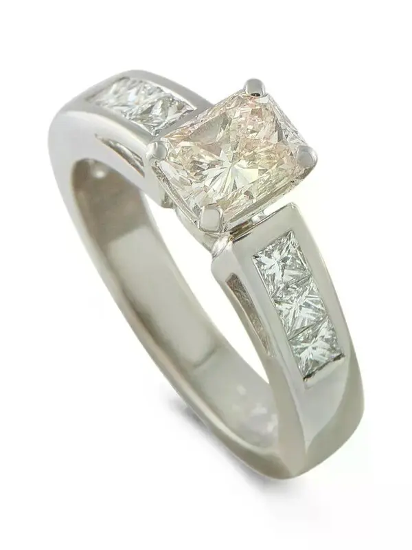 LB EXCLUSIVE Diamond Ring