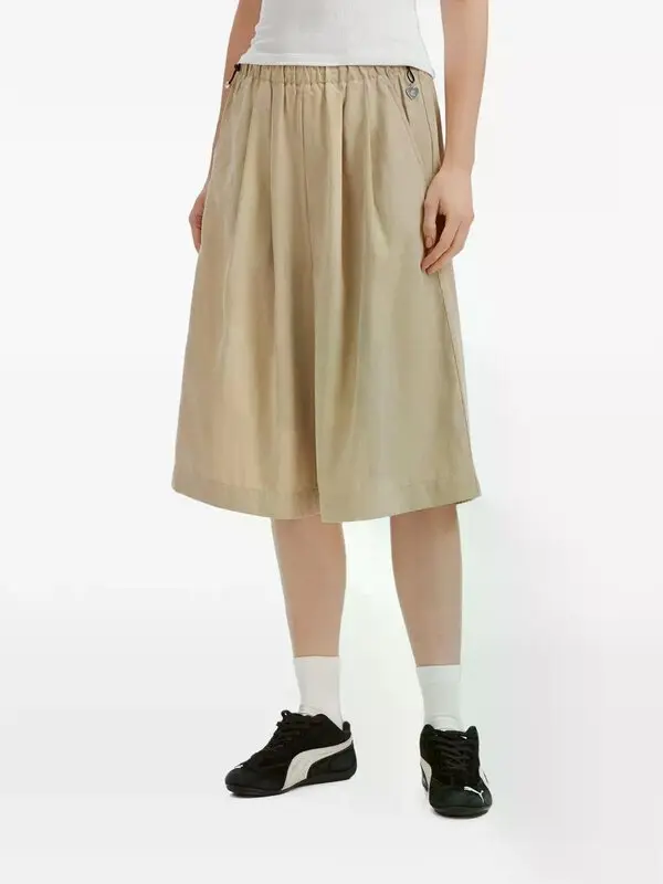 Izzue Elasticated Heart-charm Shorts