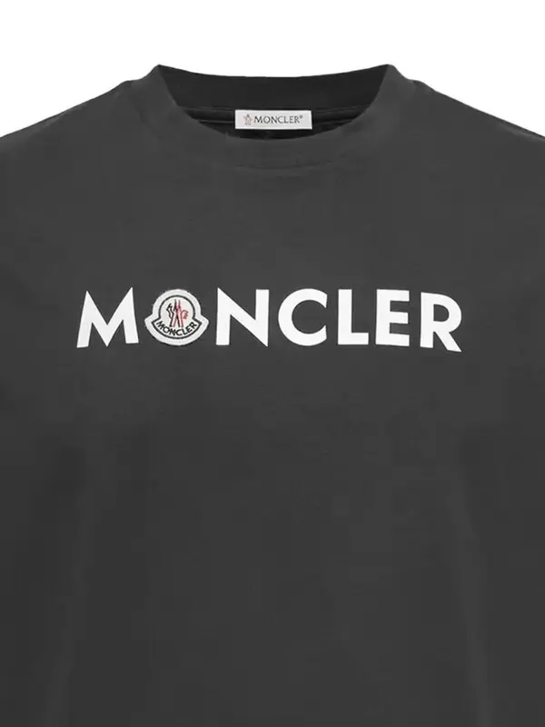 Moncler Logo-print Cotton T-shirt - Black
