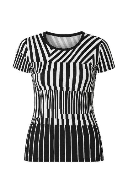 CONQUISTA Short Sleeve & White Top