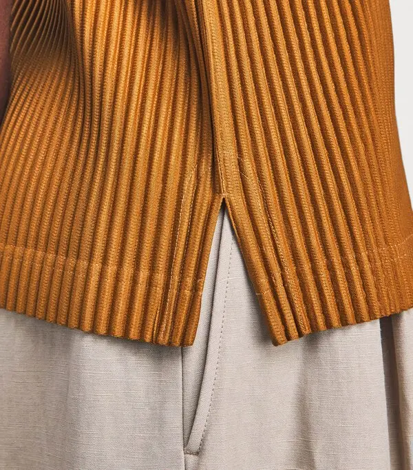 Issey Miyake Pleated Sleeveless Vest - Brown