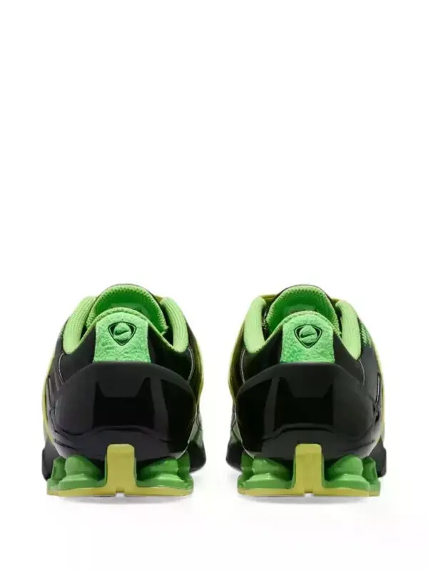 Nike Total 90 Shox Magia Sneakers - Black
