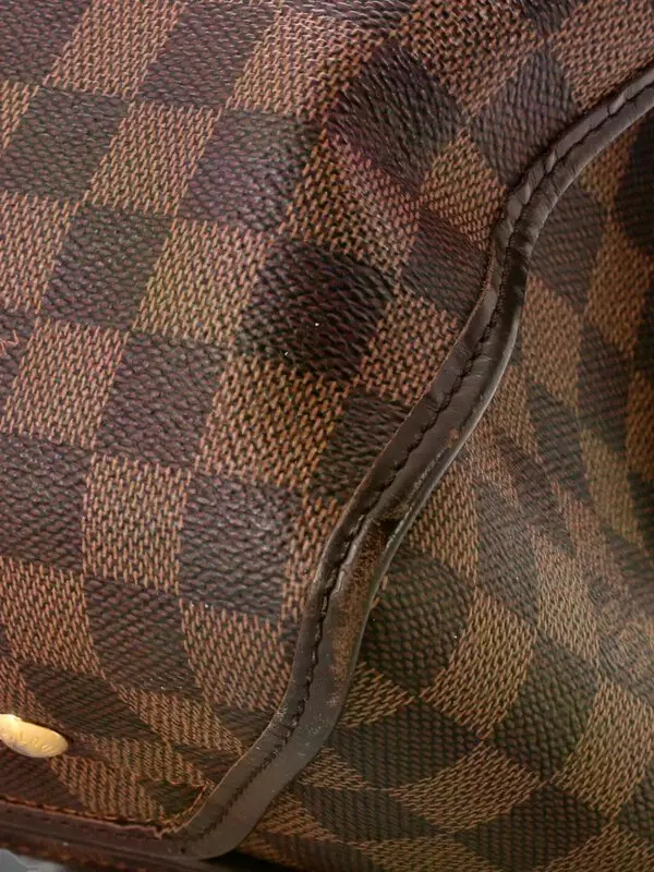 LOUIS VUITTON Damier Duomo Messenger Bag