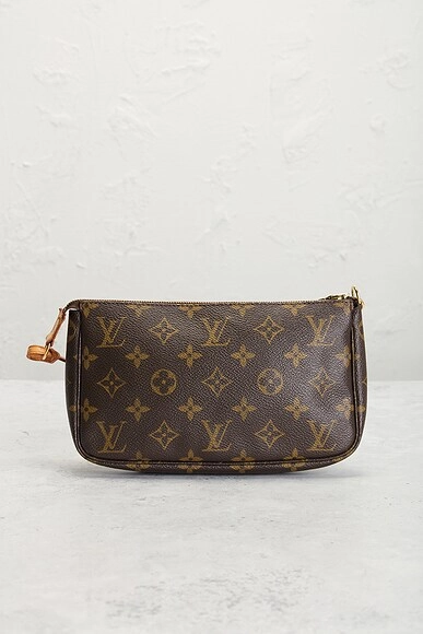 LOUIS VUITTON Monogram Pochette Accessoires Shoulder Bag