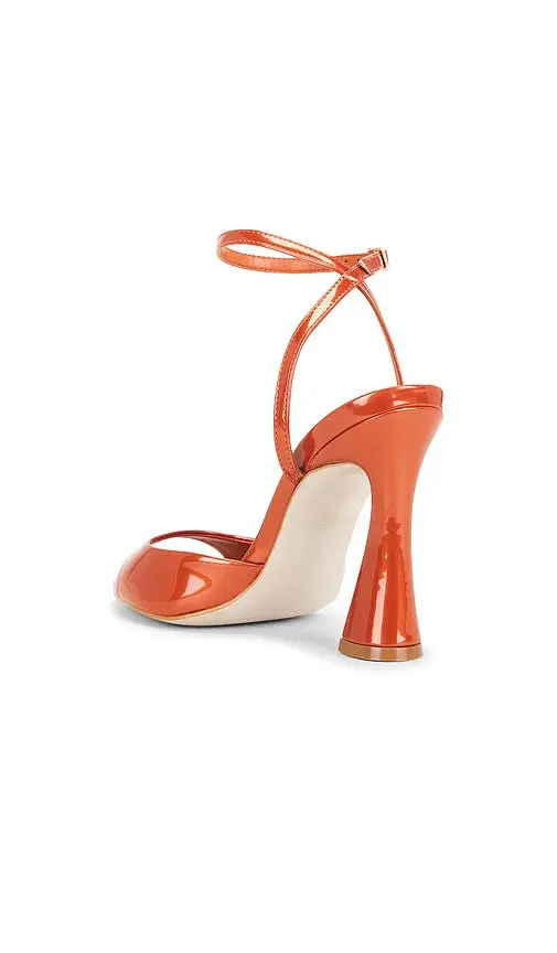 Steve Madden Beki Sandal In . Also