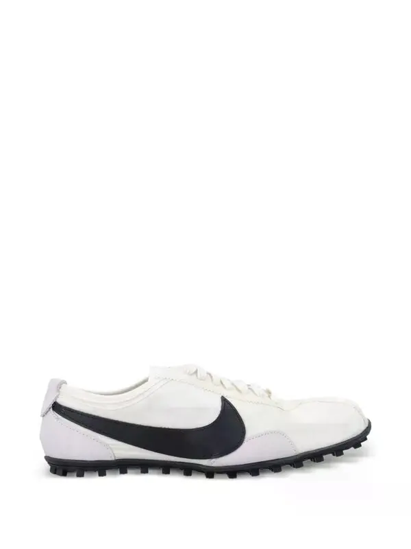 Nike Logo-patch Panelled Sneakers
