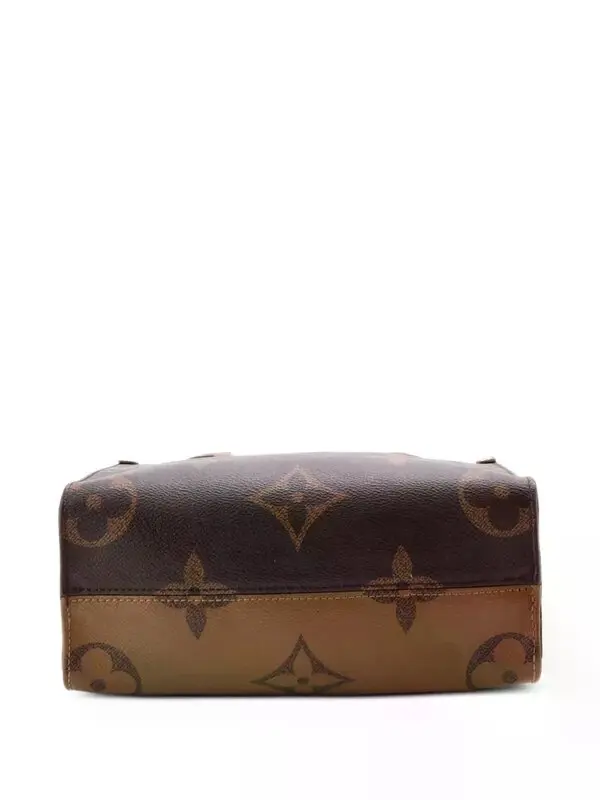 LOUIS VUITTON Onthego Tote Reverse Monogram Giant Pm Shoulder Bag - Brown