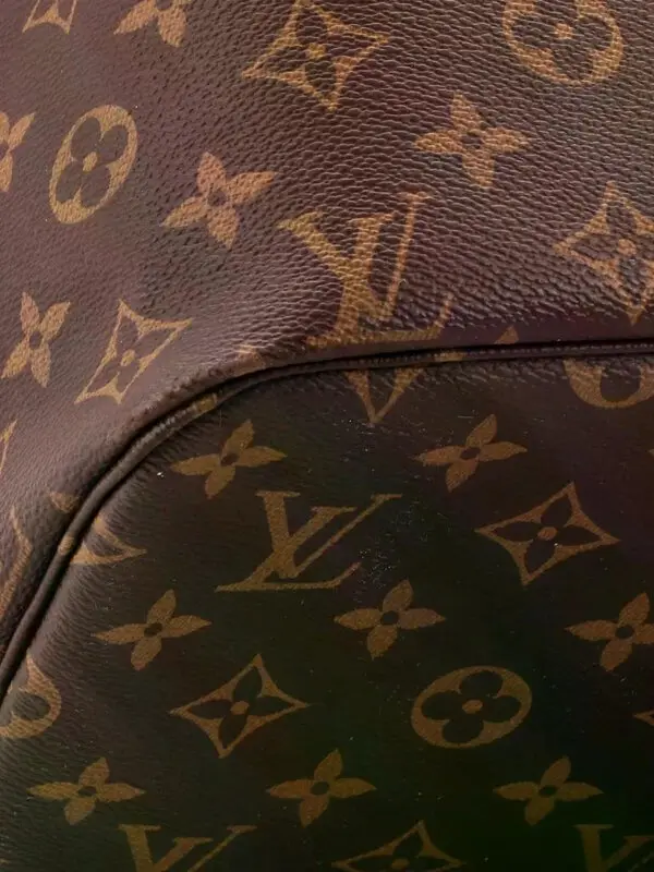 LOUIS VUITTON Monogram Canvas Mm Tote Bag - Brown