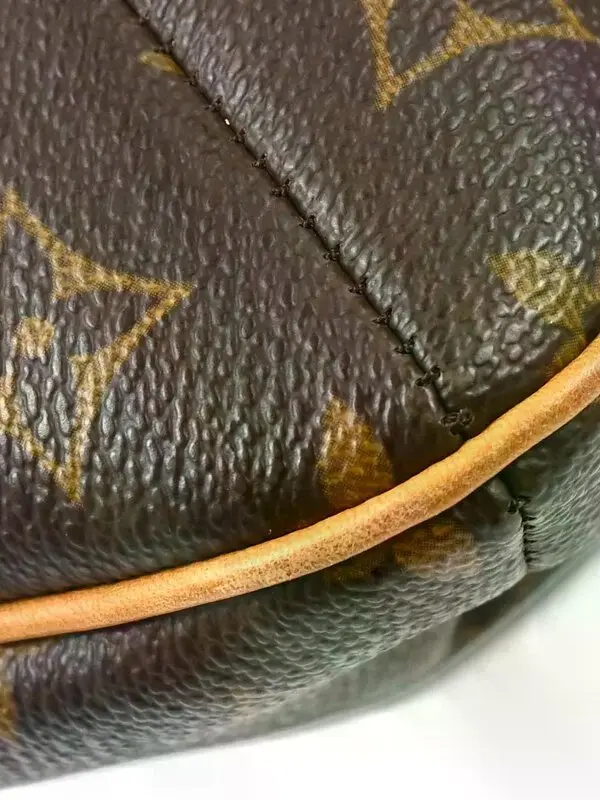LOUIS VUITTON Musette Monogram Shoulder Bag