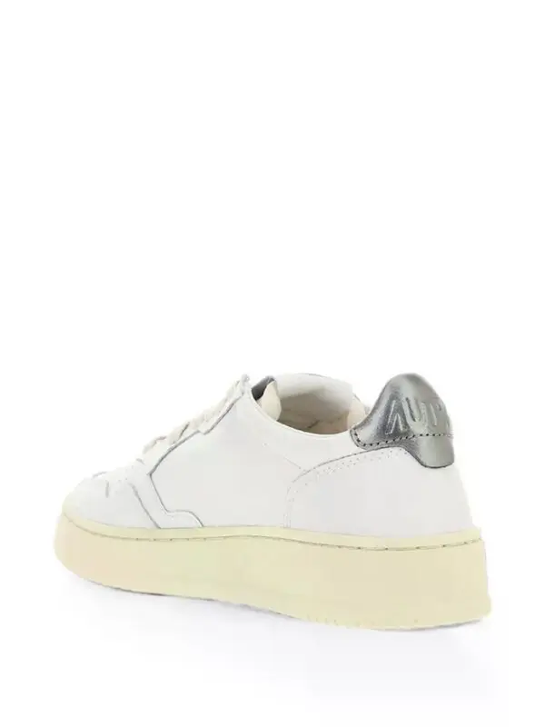 AUTRY Medalist Low Sneakers In And Silver Leather