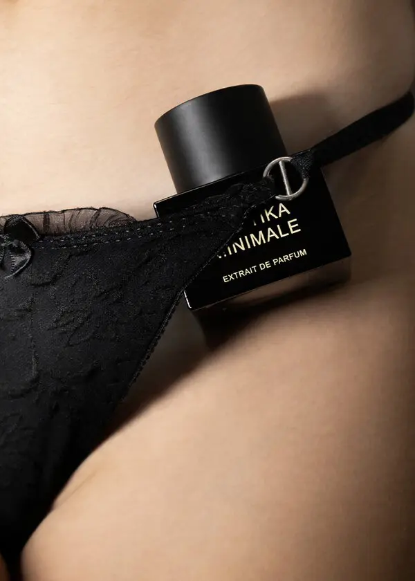 NEW NOTES Erotika Minimale Extrait De Parfum