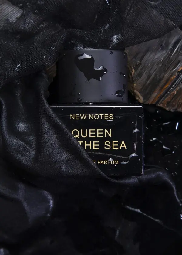 NEW NOTES Queen Of The Sea Extrait De Parfum