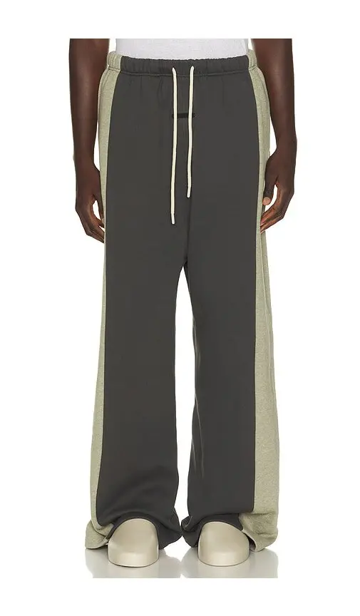 Fear Of God Panelled Lounge Pant In . Also - Grey