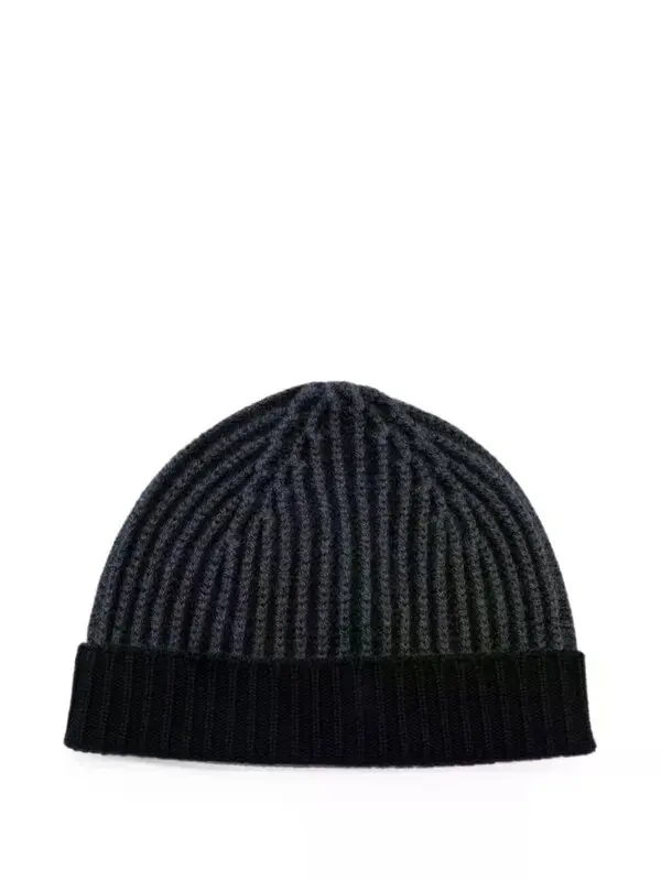 04651 / A TRIP IN A BAG Ribbed-knit Beanie Hat