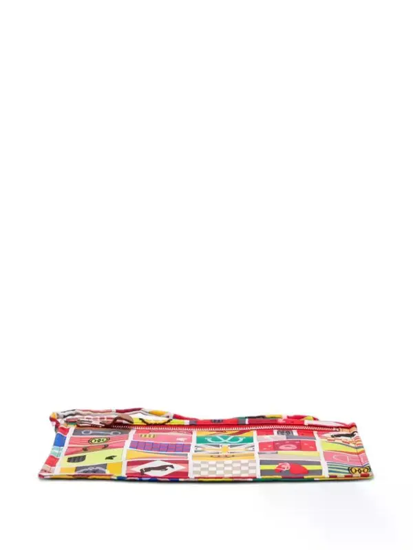 Hermès 2000-2026 En Voyage Silk Pouch
