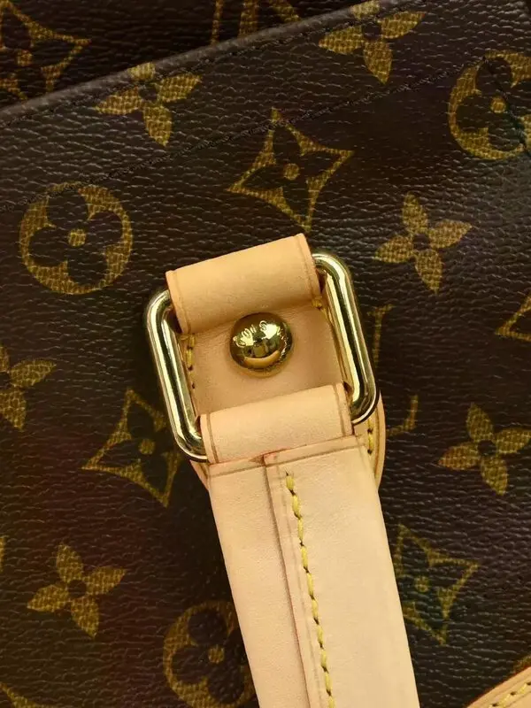 LOUIS VUITTON Monogram Canvas Beverly Gm Handbag
