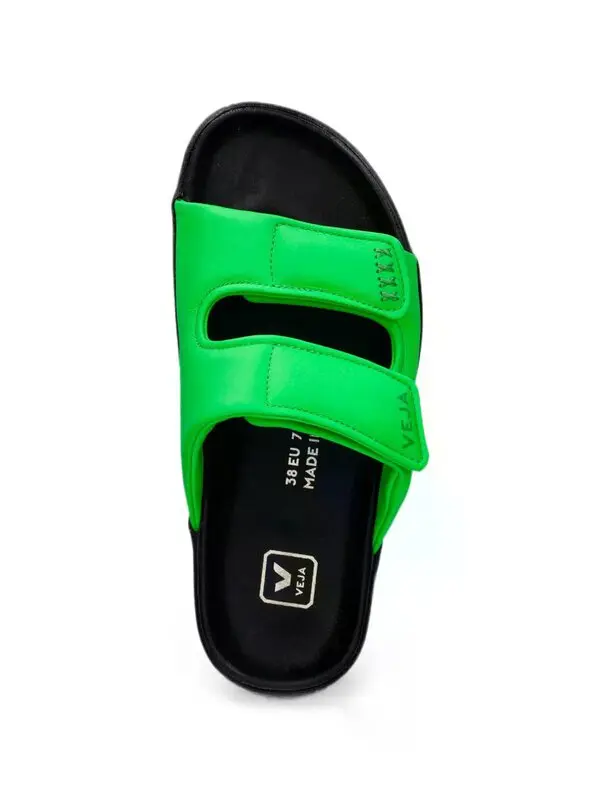 VEJA Etna Bold Leather Absinthe