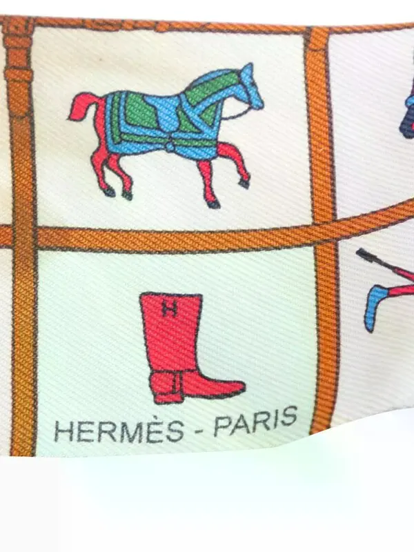 Hermès 2000-2026 Couvertures Et Tenues De Jour Silk Twilly Scarf Scarves - White
