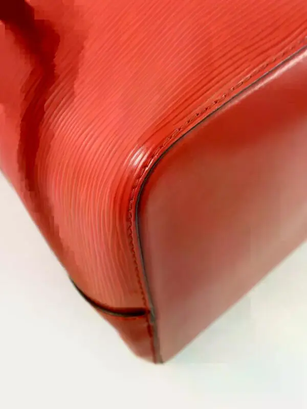 LOUIS VUITTON Epi Calf Leather Bucket Bag - Red