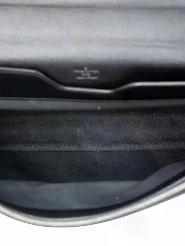 LOUIS VUITTON Epi Robusto 1 Briefcase - Black