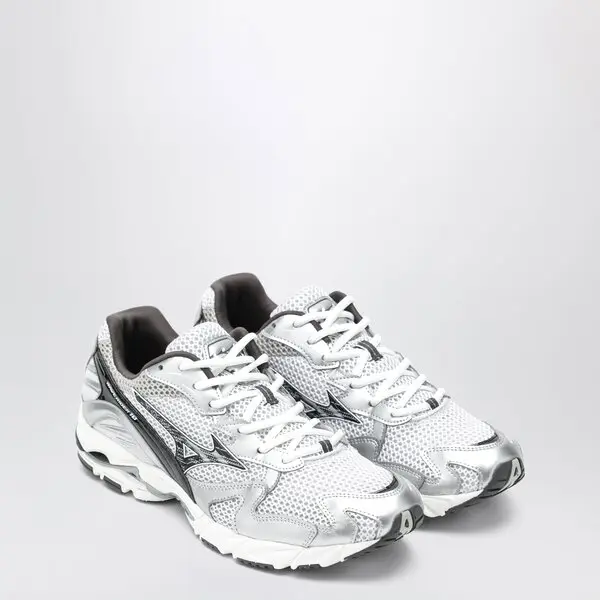 Mizuno Wave Rider Sneakers