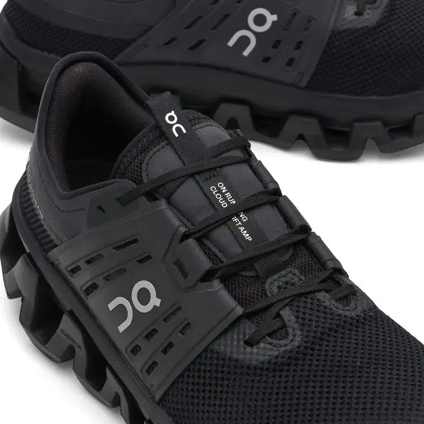 On Cloudswift Amp Sneaker