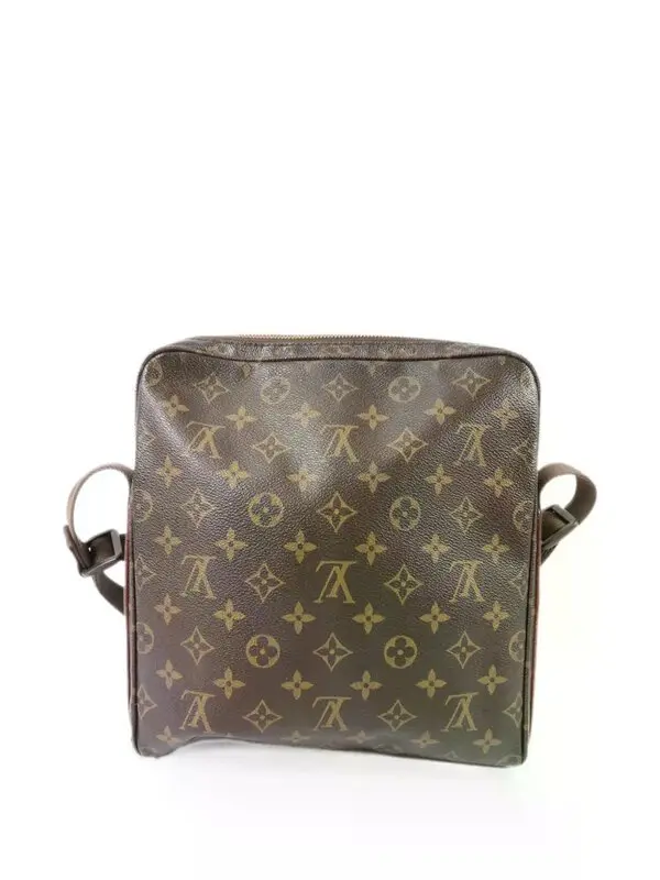 LOUIS VUITTON Trotteur Beaubourg Monogram Shoulder Bag