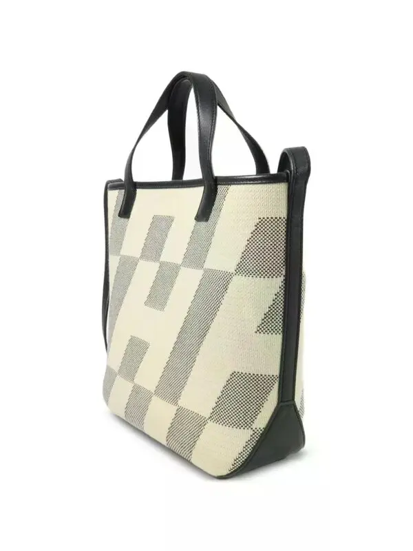 Hermès Cabas H En Biais 27 Shoulder Bag - Neutrals