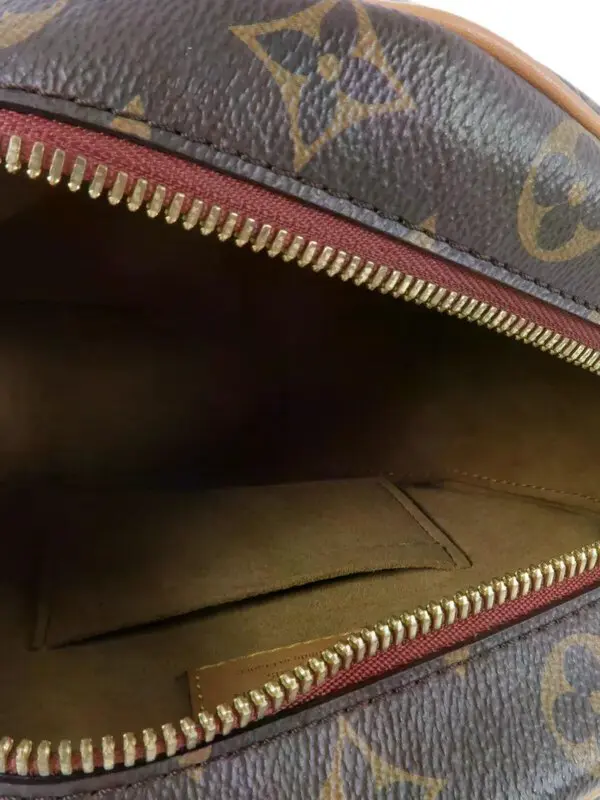 LOUIS VUITTON Boite Chapeau Souple Monogram Shoulder Bag