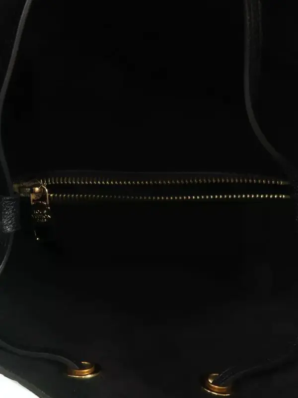 LOUIS VUITTON Néo Noé Monogram Tote Bag - Black